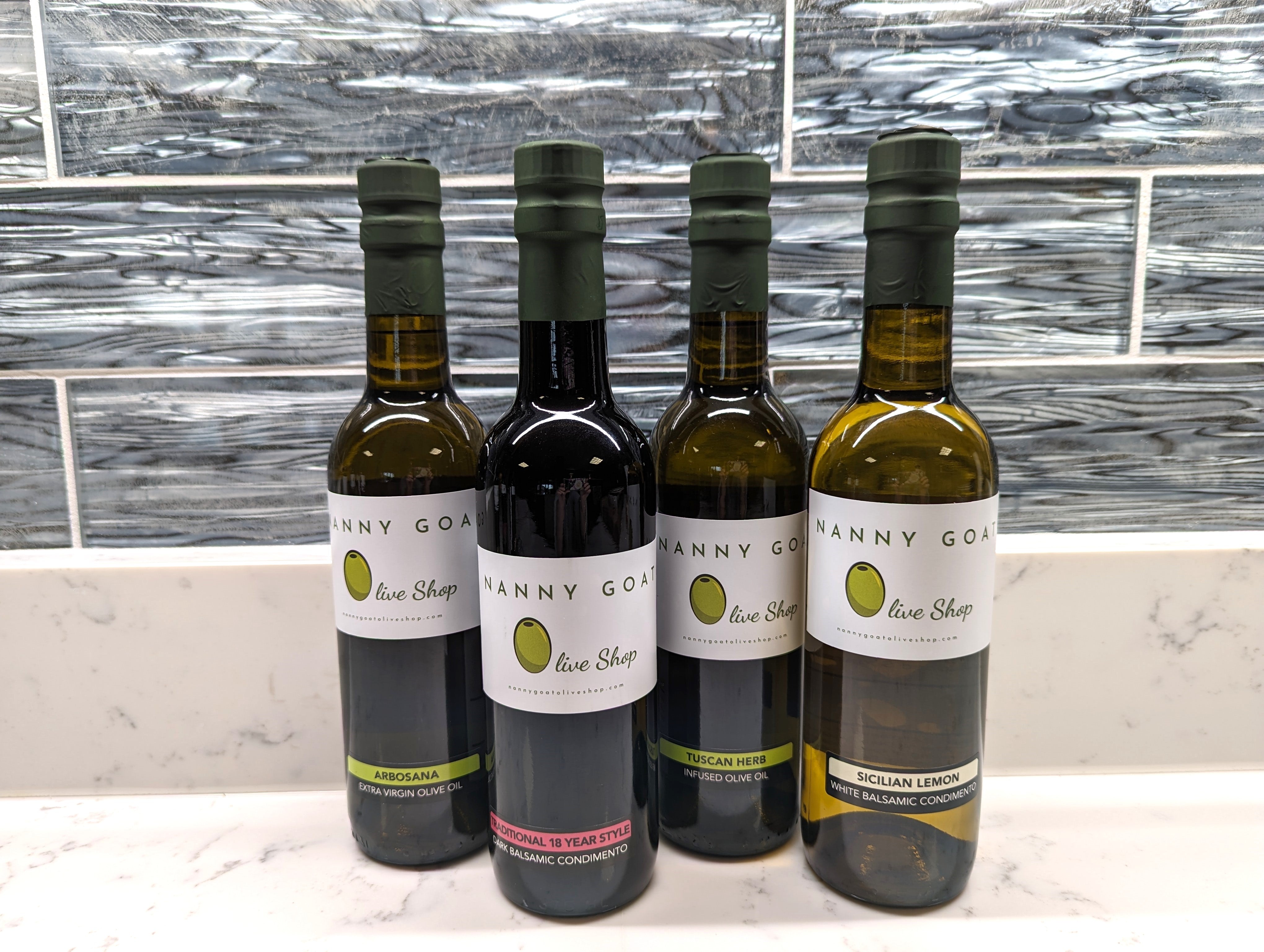 Italian Lovers – Nanny GOAT Olive Shop